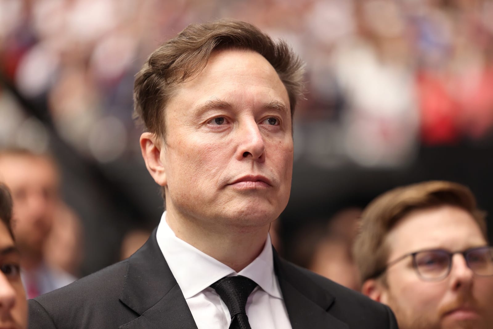 Elon Musk Issues Chilling Warning: 'Robot Army' Could Rise If I'm ...