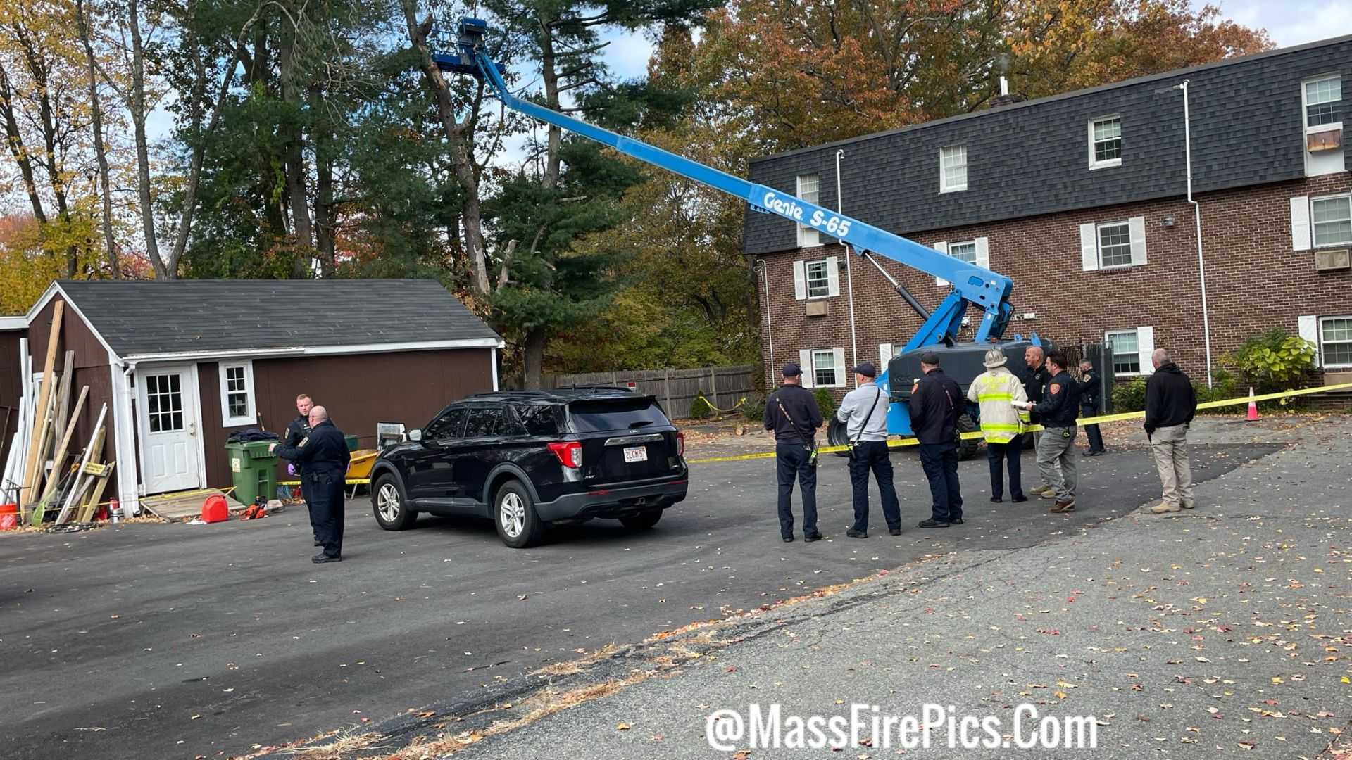 One dead, another injured in South Shore tree-trimming incident