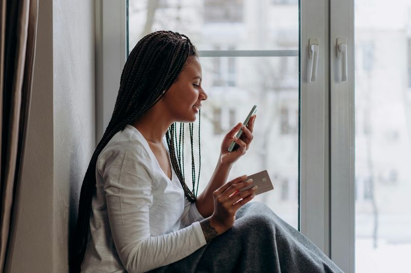 12 Habits That Quietly Build Wealth — and Peace of Mind