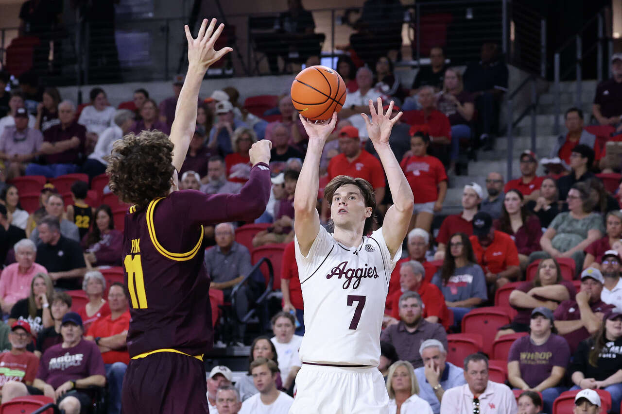 Texas A&M begins new men's hoops era of 'Bucky Ball' with rebuilt team