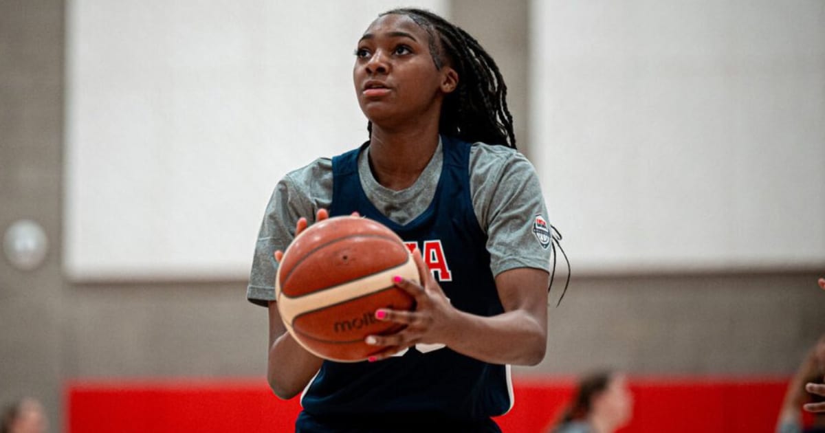 Five-star 2026 recruit Trinity Jones commits to Clemson