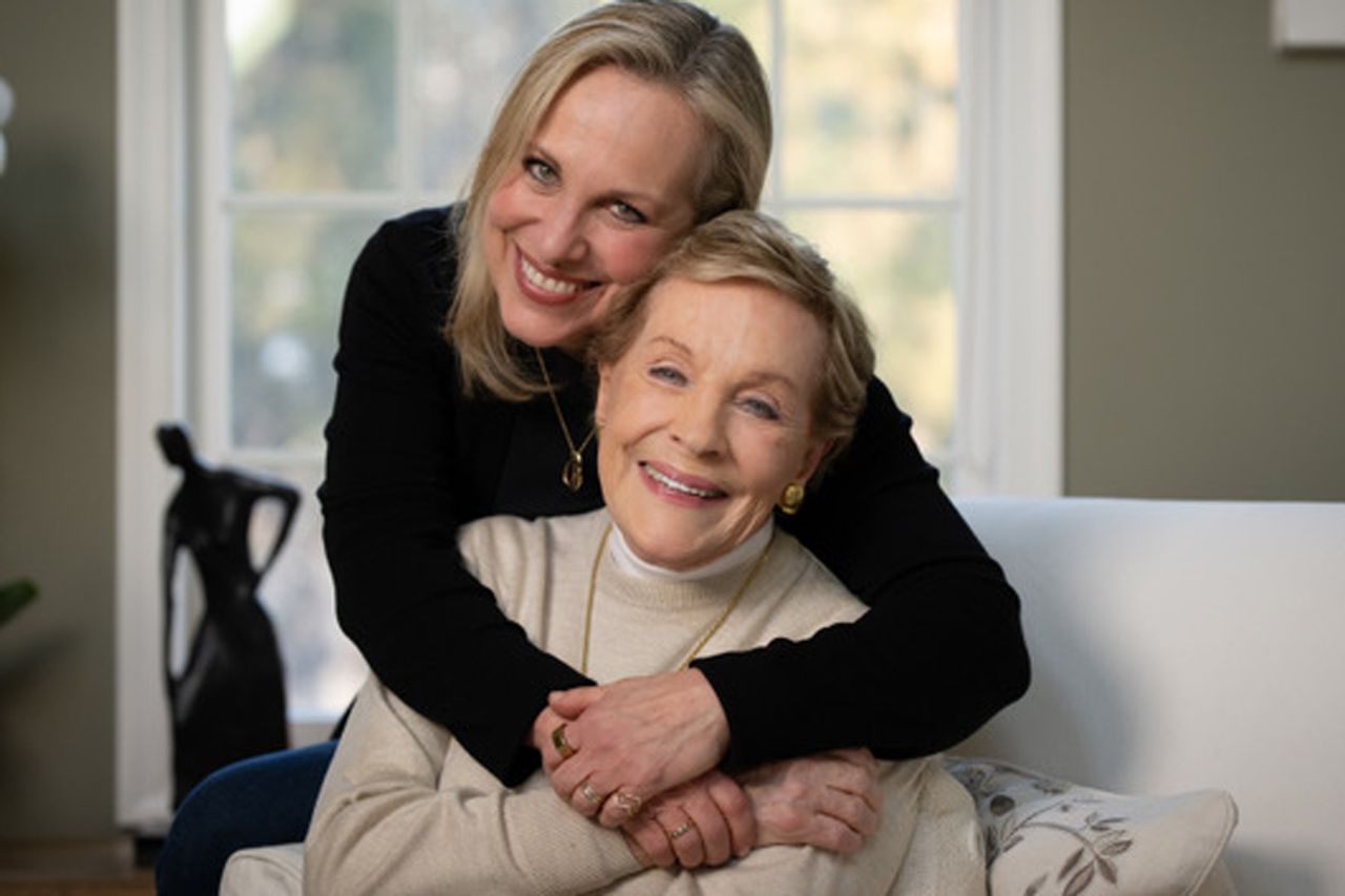 Julie Andrews' and Daughter Emma Walton Hamilton's New Book Is 'A Love ...