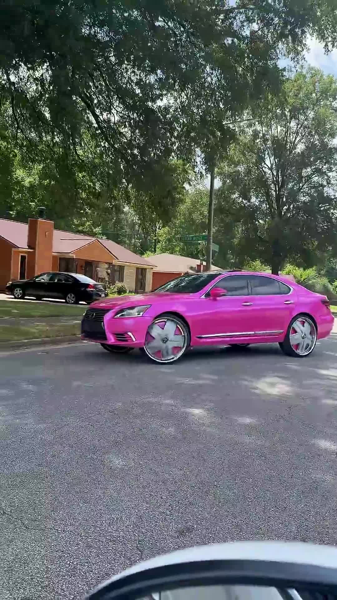 Candy Pink Lexus LS on 26” DUB Floaters Slidin