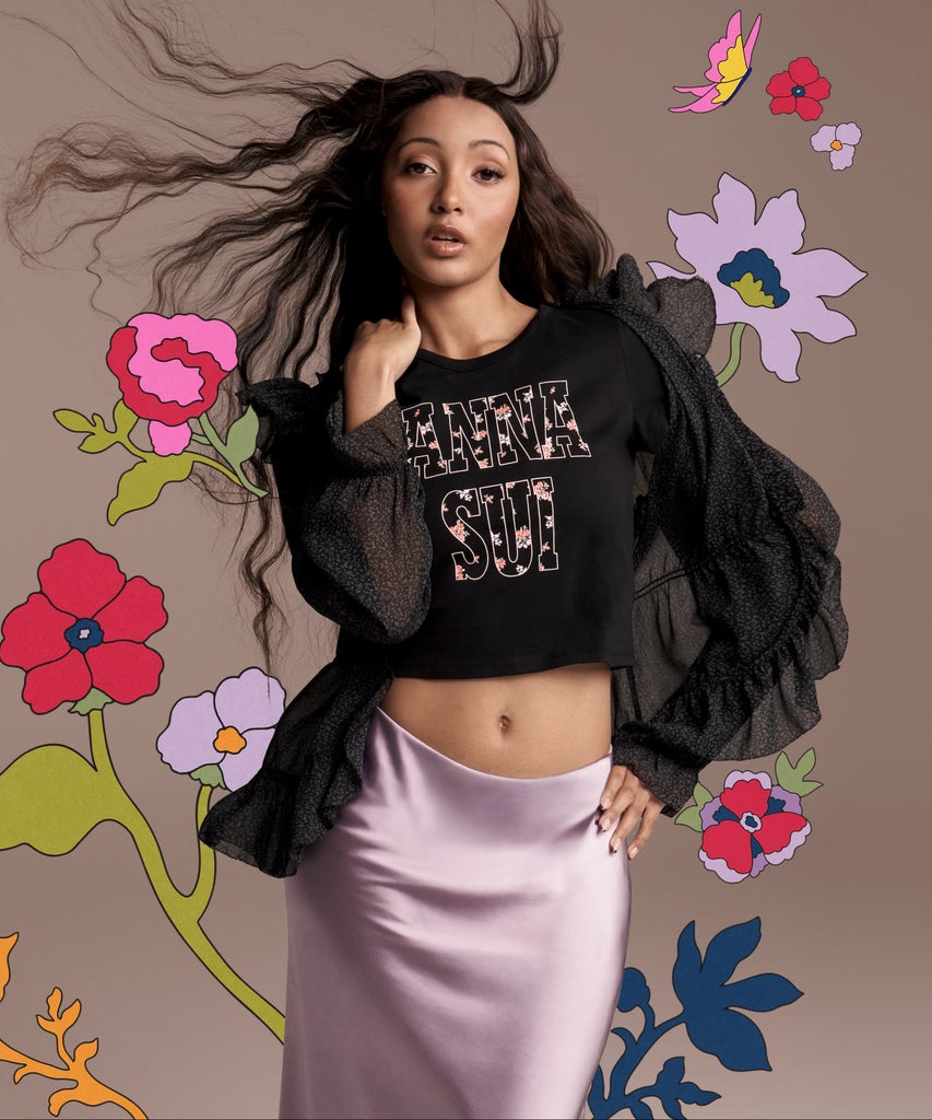 ‘90s Fashion Icon Anna Sui Is Tapped For Old Navy’s First Designer Collab