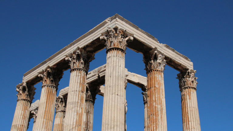 Travel experts reveal the best places to book during Black Friday flight sales