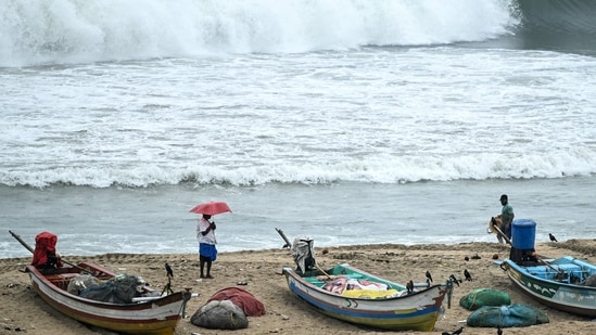 Cyclone Montha LIVE: Cyclone intensifies into 'severe cyclonic storm ...