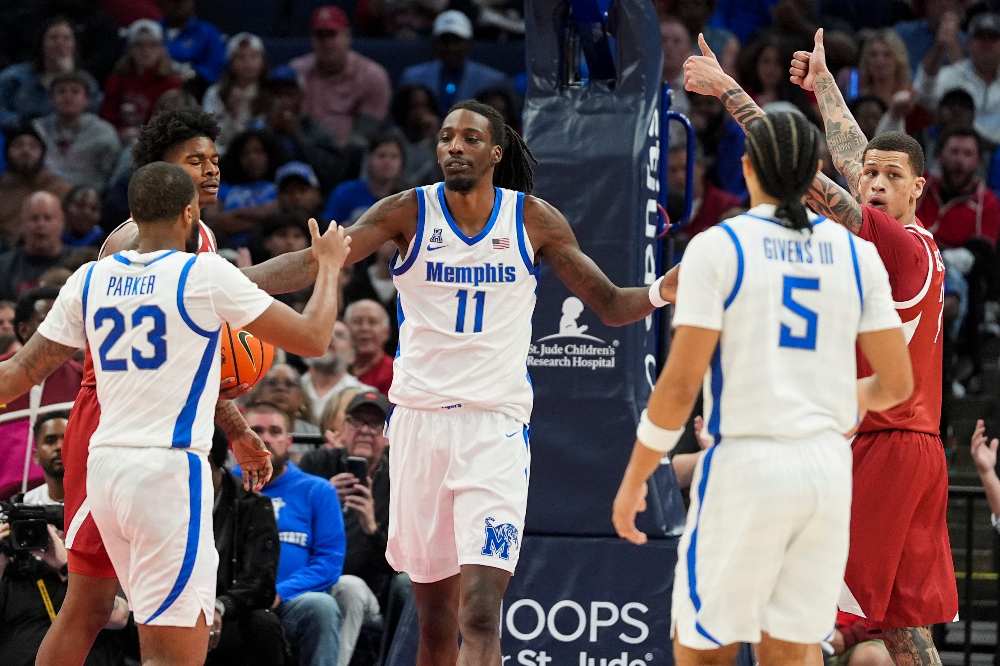 Memphis basketball vs Arkansas final score: Razorbacks storm back to ...