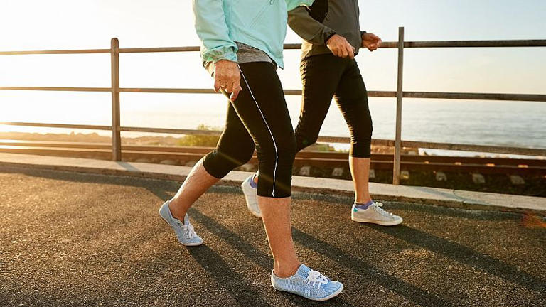 Getting under 10,000 daily steps? Researchers identify the best walking ...