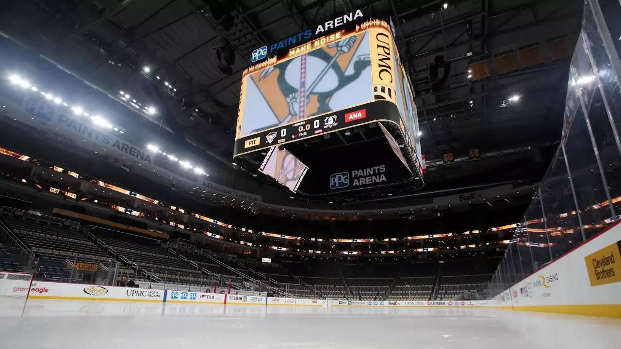 Penguins fan hospitalized after shocking fall from upper level during ...