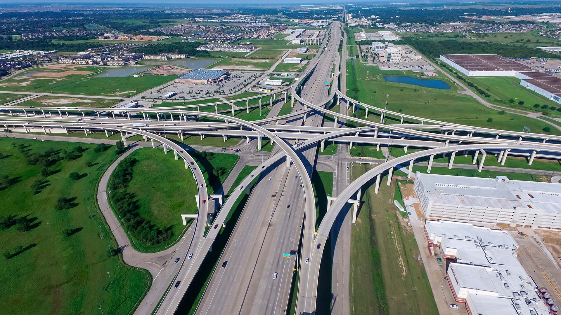Why Wider Roads are More Dangerous than Narrow Roads