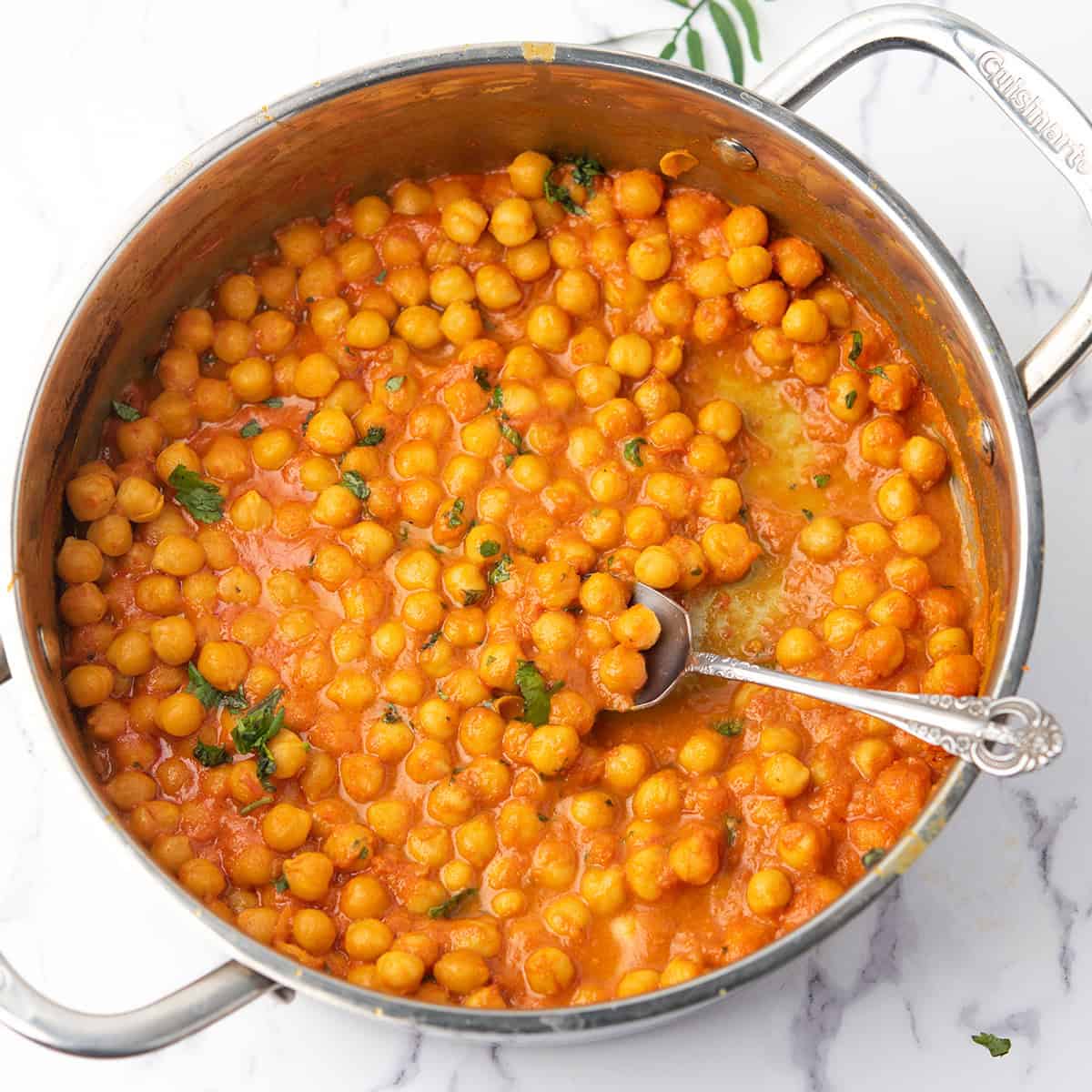 Creamy chickpea curry (without coconut milk)