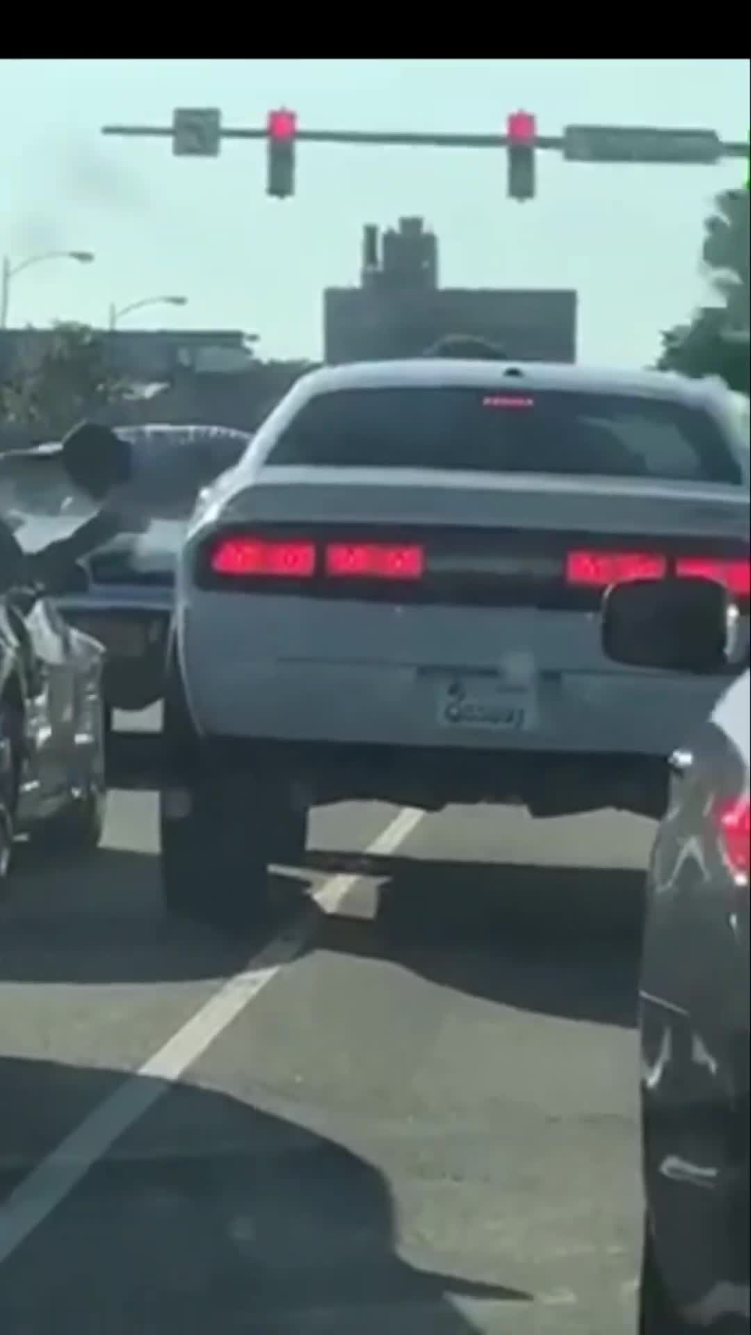 Challenger on 32s caught in traffic lol