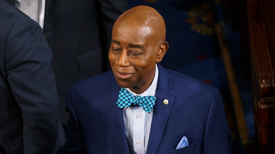 Senate chaplain offers pointed prayer over ‘breaking shutdown records’