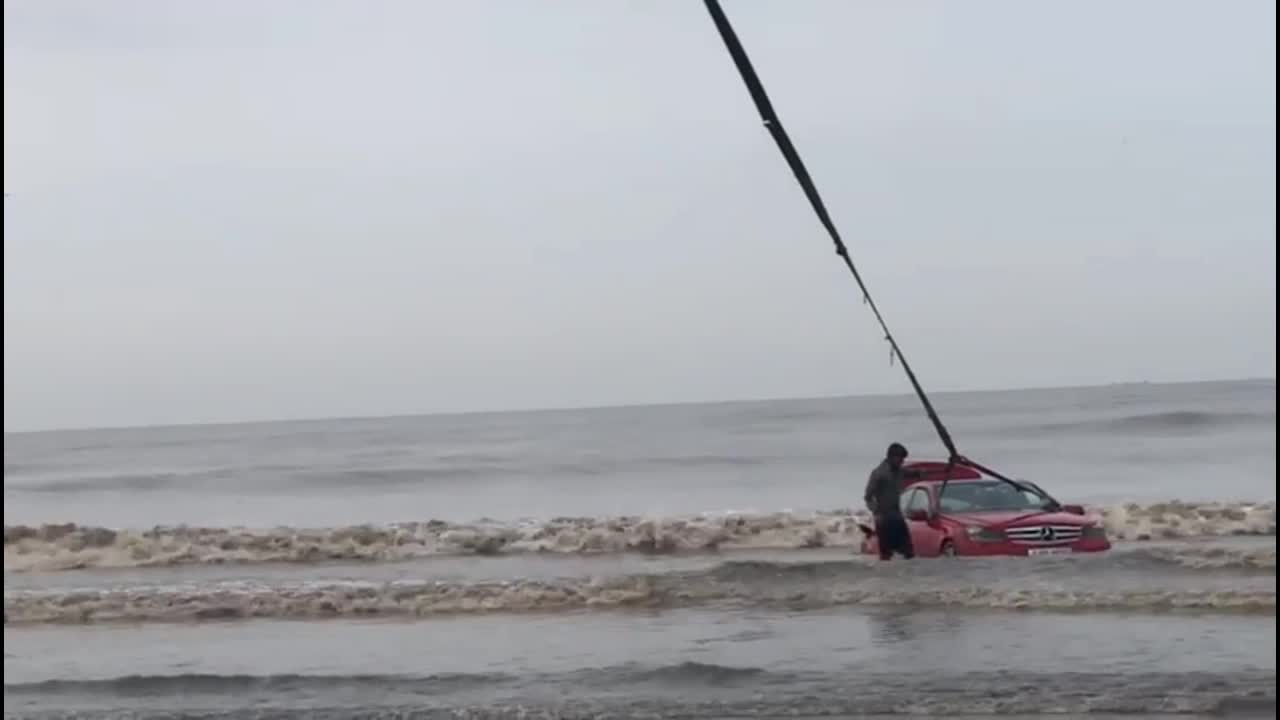 Car Submerged in Sea While Performing Stunts at Surat’s Dumas Beach