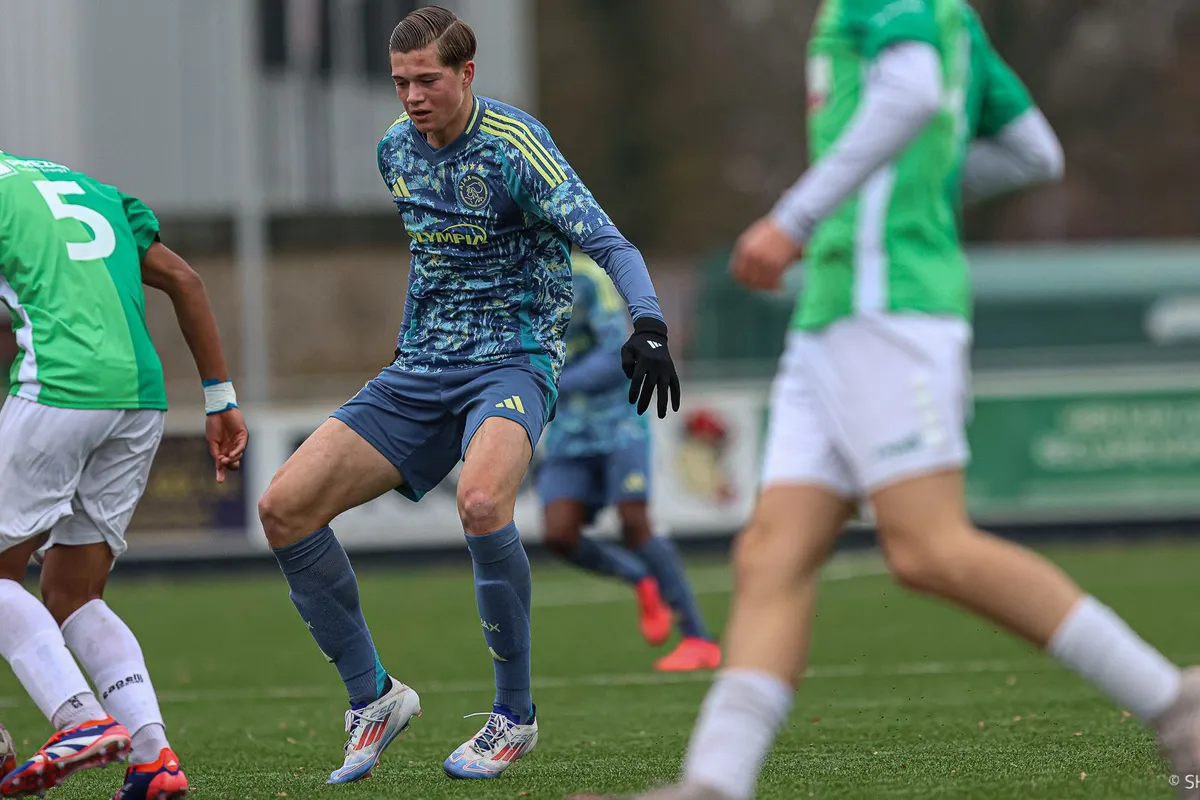 LIVE 18:15 uur | FC Utrecht O17 - Ajax O17 (1-2)