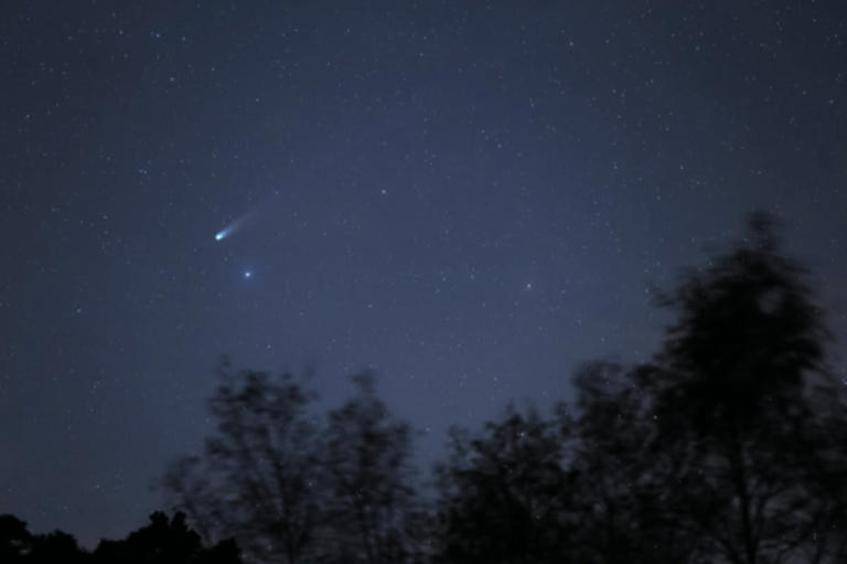 Comet C/2025 A6 (Lemmon) still shines in the night sky—here's how to ...
