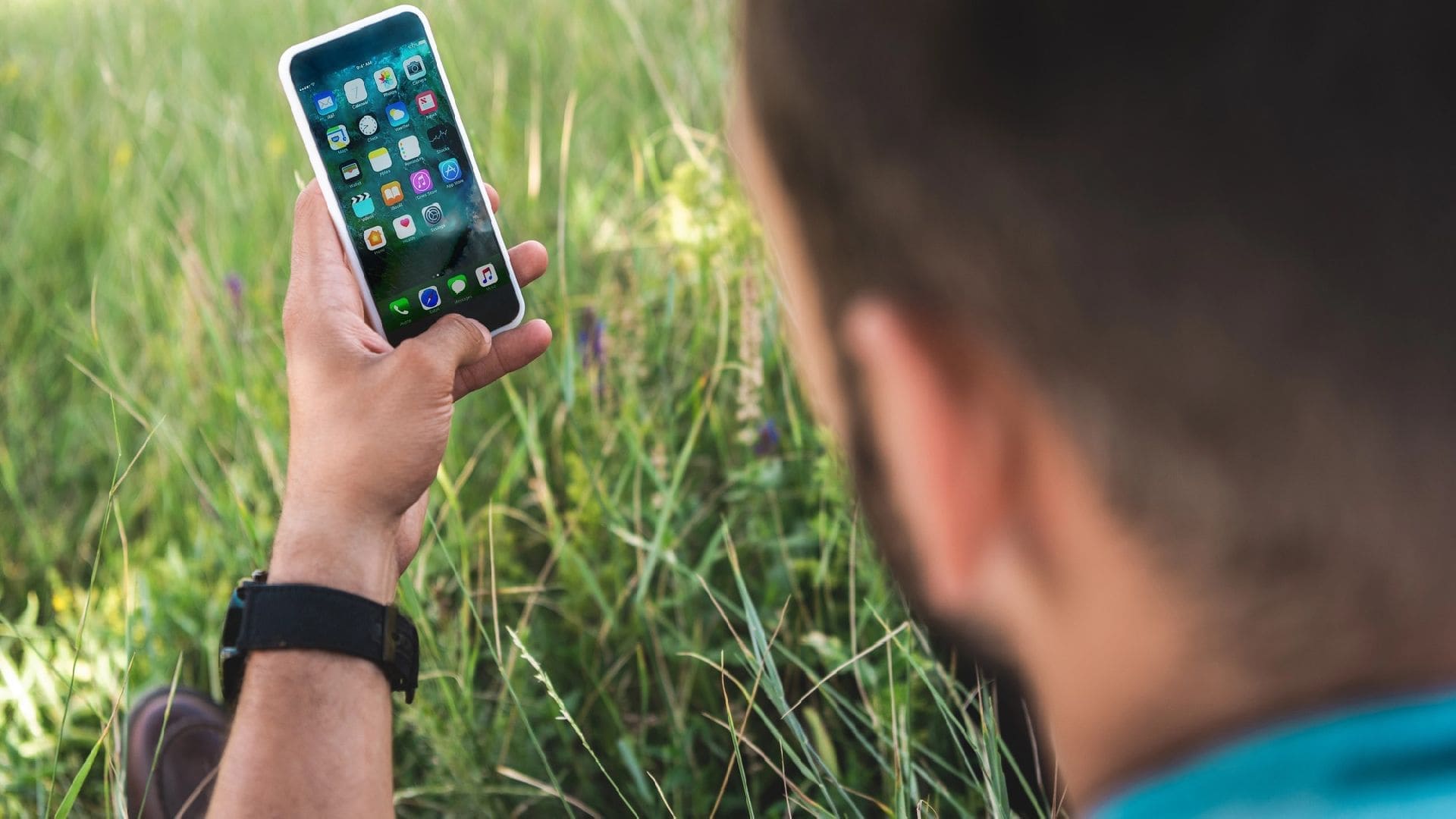 Quel pallino sul tuo smartphone che non devi mai ignorare: il microfono ...