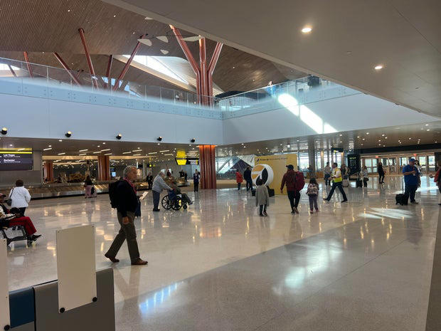 Take a look inside Pittsburgh International Airport's new $1.7 billion ...
