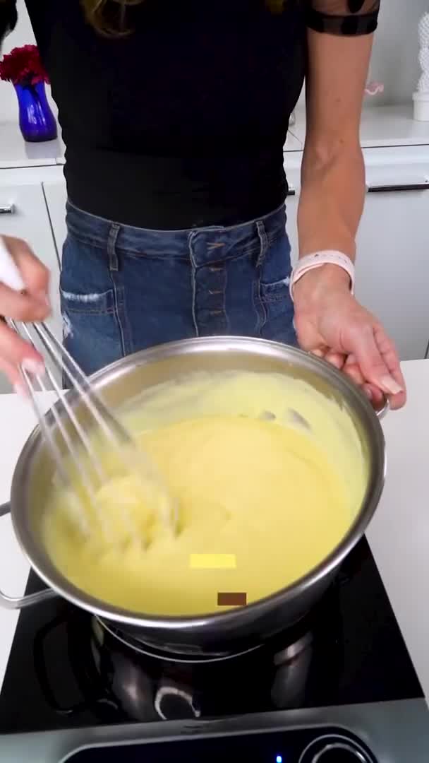 A sobremesa chique mais fácil de fazer (sem forno) #shorts