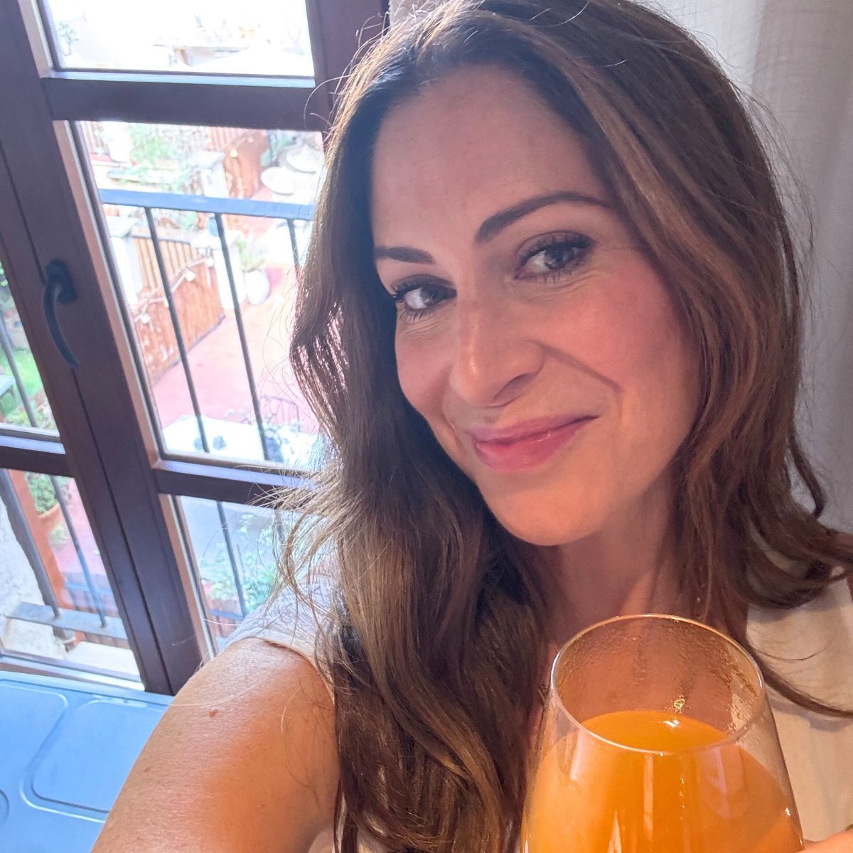 I Kept a Gratitude Journal for a Month - & It's Transformed My Outlook