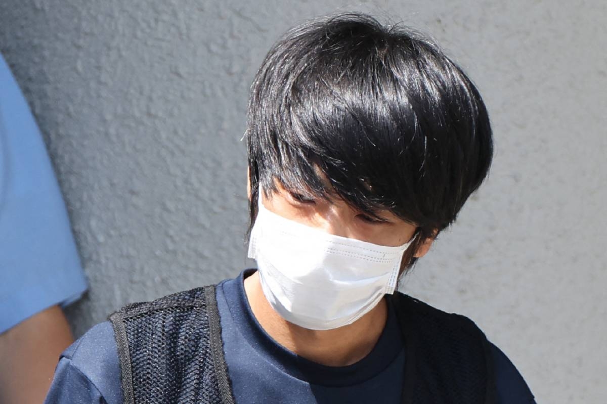 Gunman pleads guilty to slaying ex-PM Abe