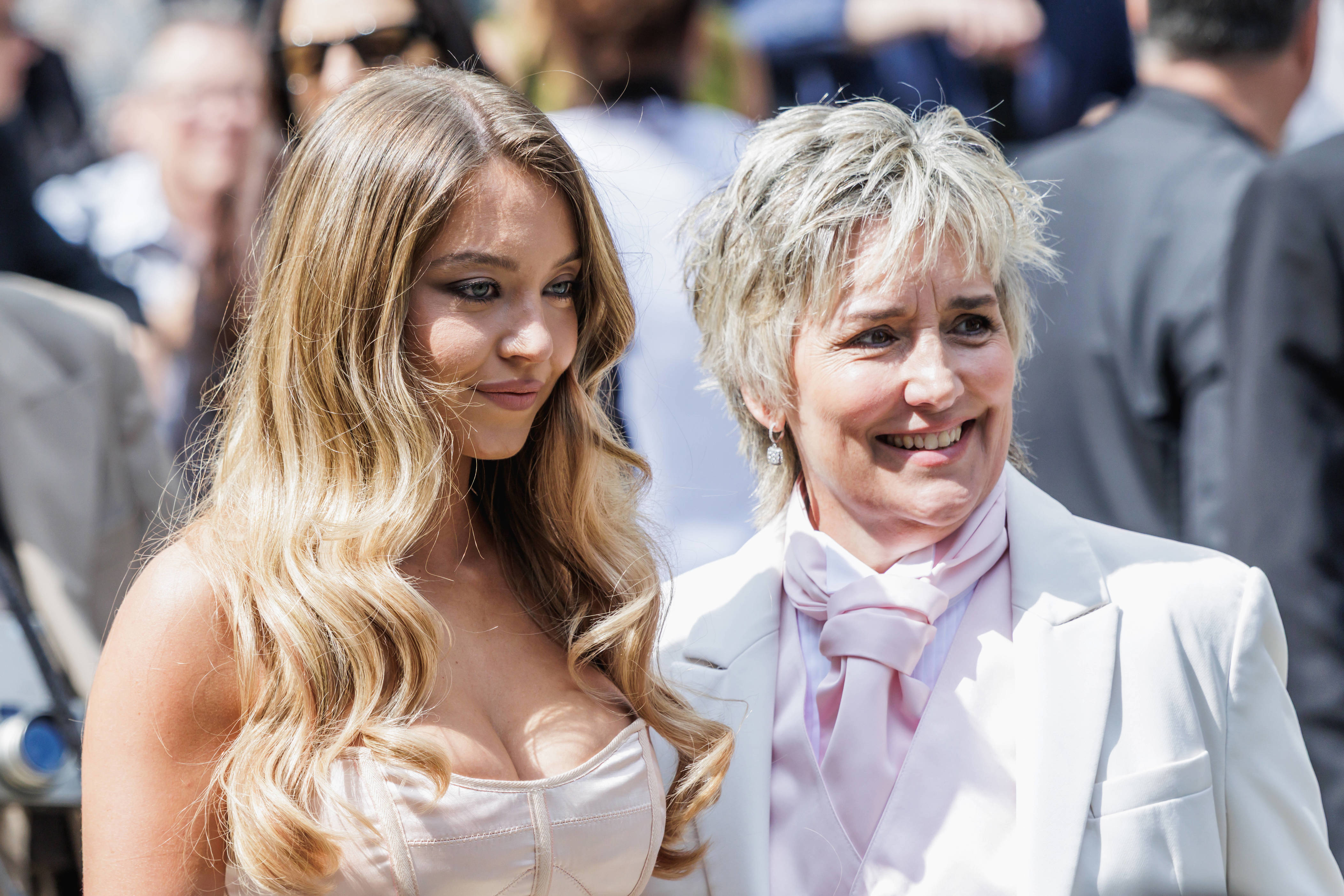 "very personal issue": Sydney Sweeney praises Christy's story and wants to raise awareness