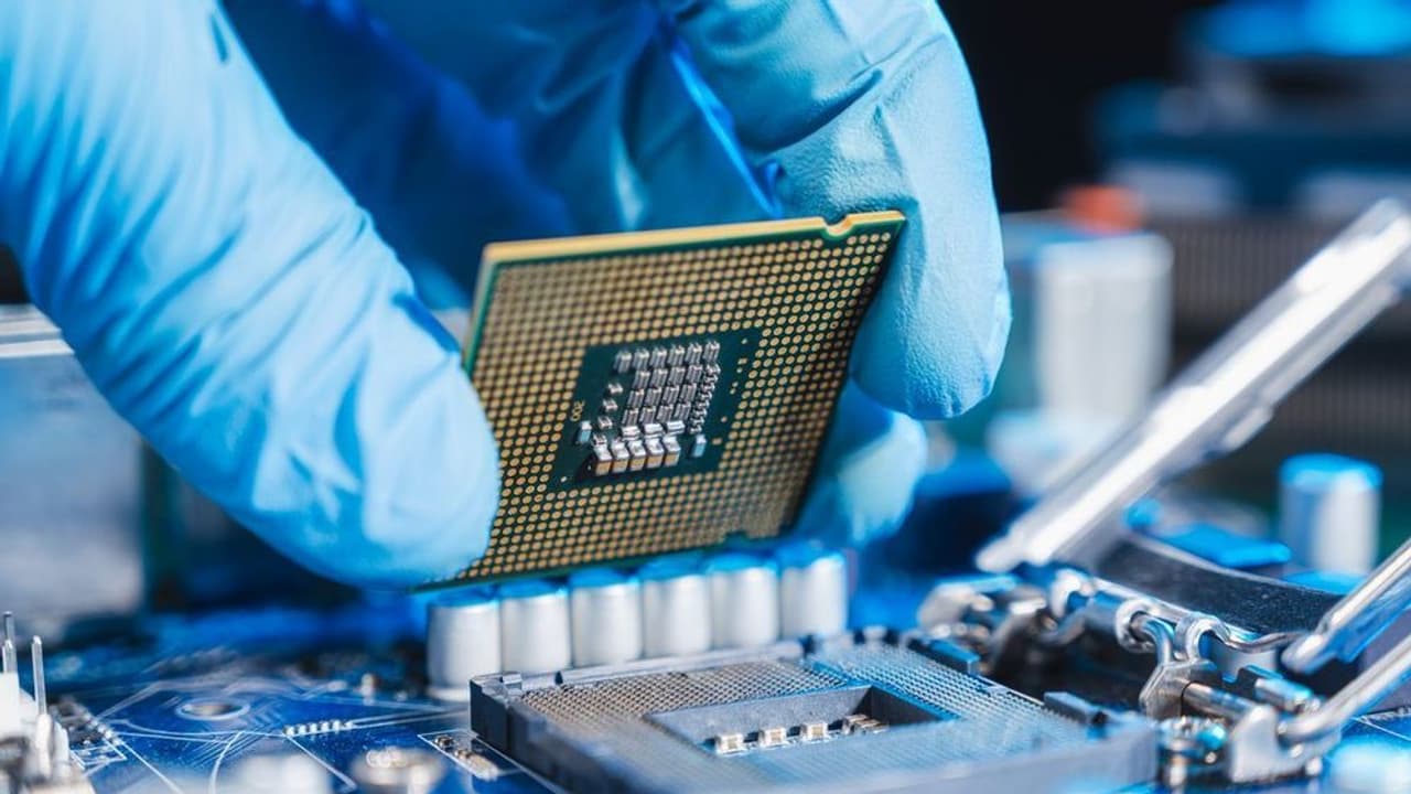 Apple Supplier Qorvo’s Stock Jumps Over 10% In Premarket, Here’s Why