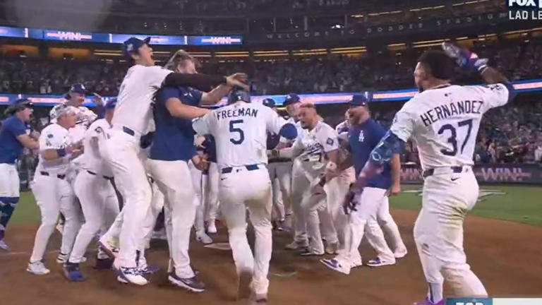 MLB: Historic Walk-off! Freddie Freeman Gives Dodgers Victory in ...