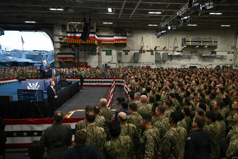 Trump signs trade deal with Japan's new leader as Asia tour continues