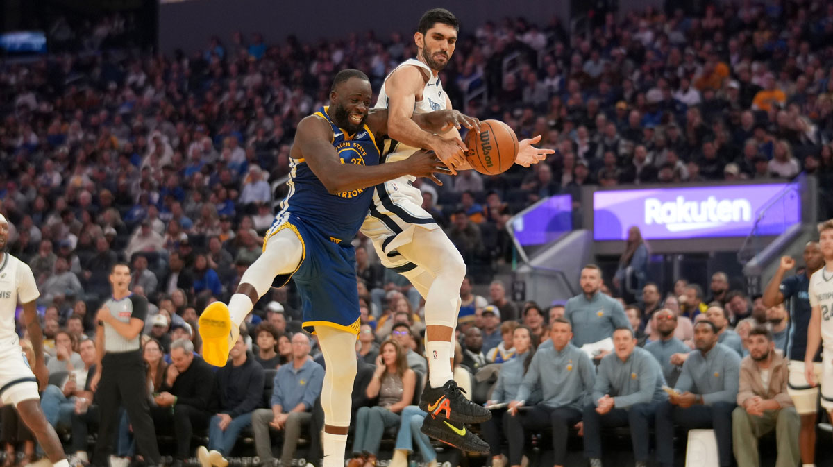 Warriors’ Draymond Green clowns Santi Aldama after being assessed ...