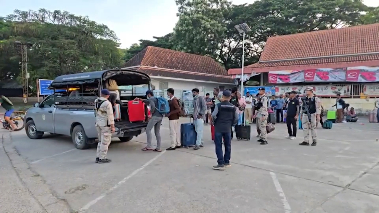 Over 1,000 Myanmar Scam Center Workers Escape to Thailand