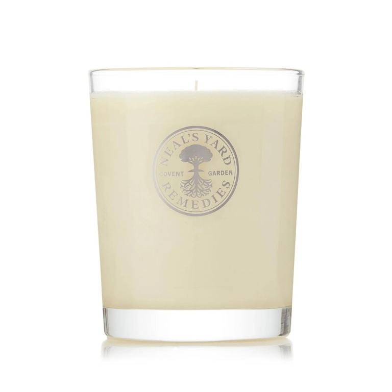 I Kept a Gratitude Journal for a Month - & It's Transformed My Outlook