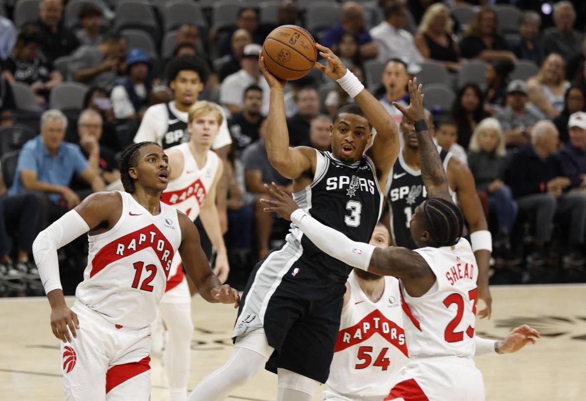 Spurs, Thunder, Bulls and Sixers remain NBA's unbeatens