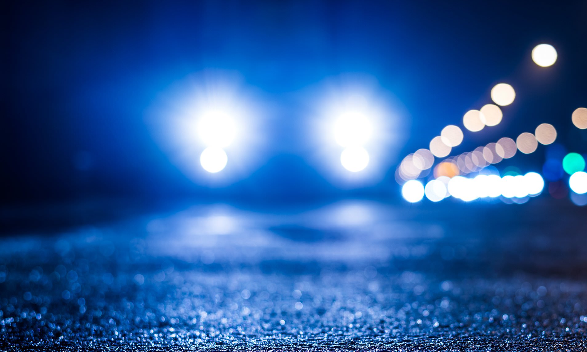 'Blinding' LED headlights to be reviewed by the government