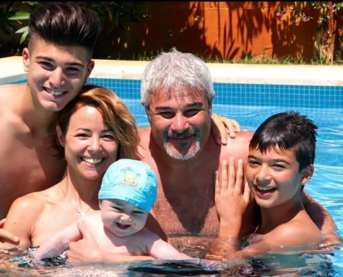 Chi sono i figli di Pino Insegno avuti da due donne diverse, Alessandro, Matteo, Francesco e Valerio