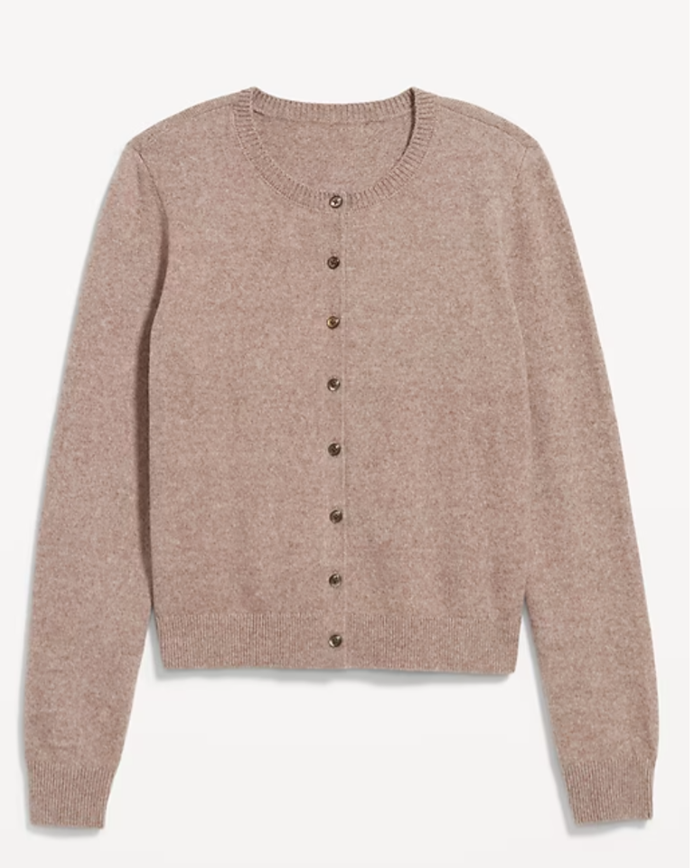 I’m a Mid-Sized Curvy Girl, and These Outfit Formulas Never Fail Me