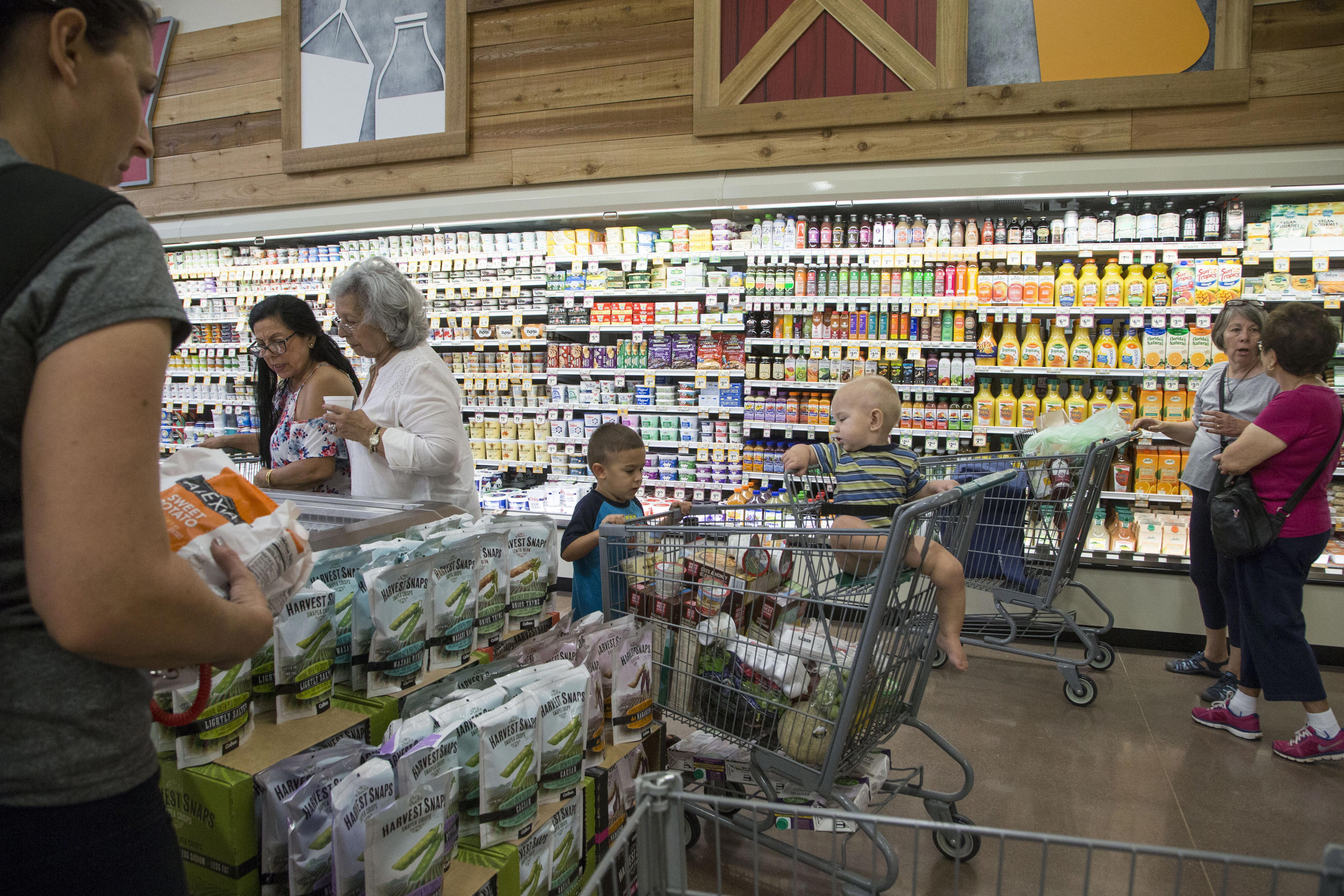 How Arizona food banks are preparing for the SNAP food aid pause
