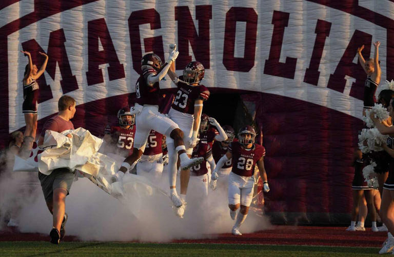 Texas high school football state rankings for Week 10. Magnolia debuts