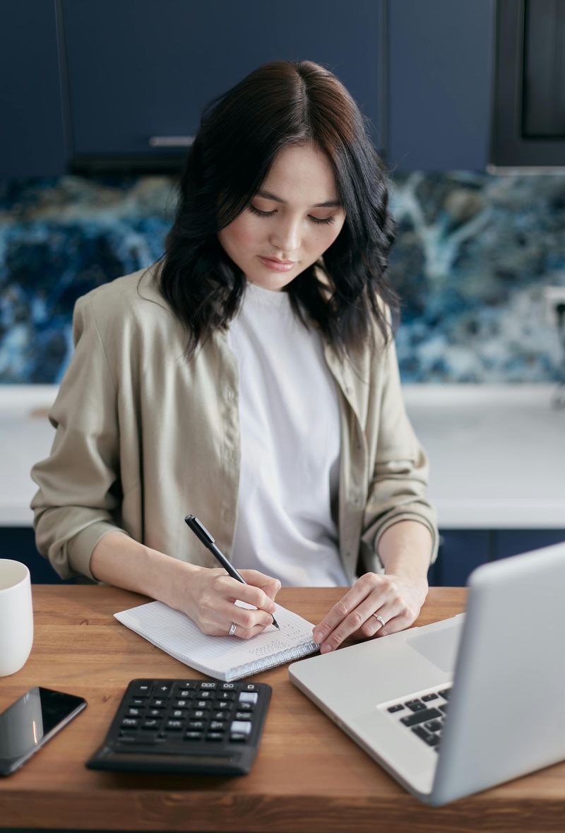 14 Traits That Make People Instantly Trust You (or Not)