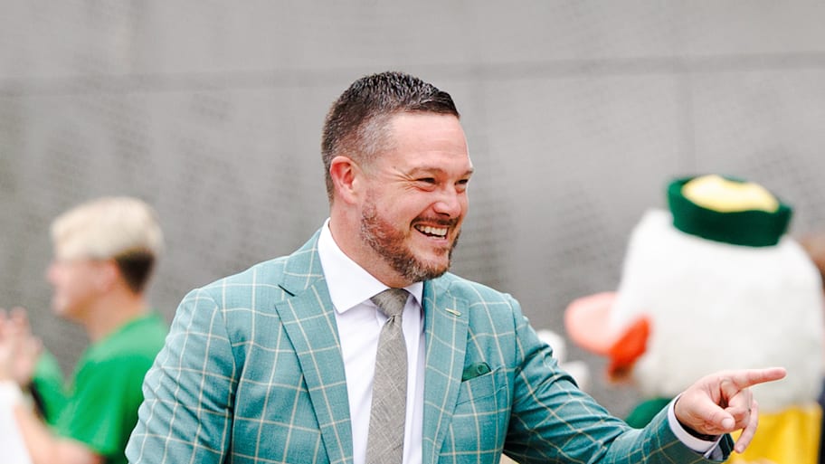 Oregon Coach Dan Lanning Made His Stance Clear On Leaving Ducks