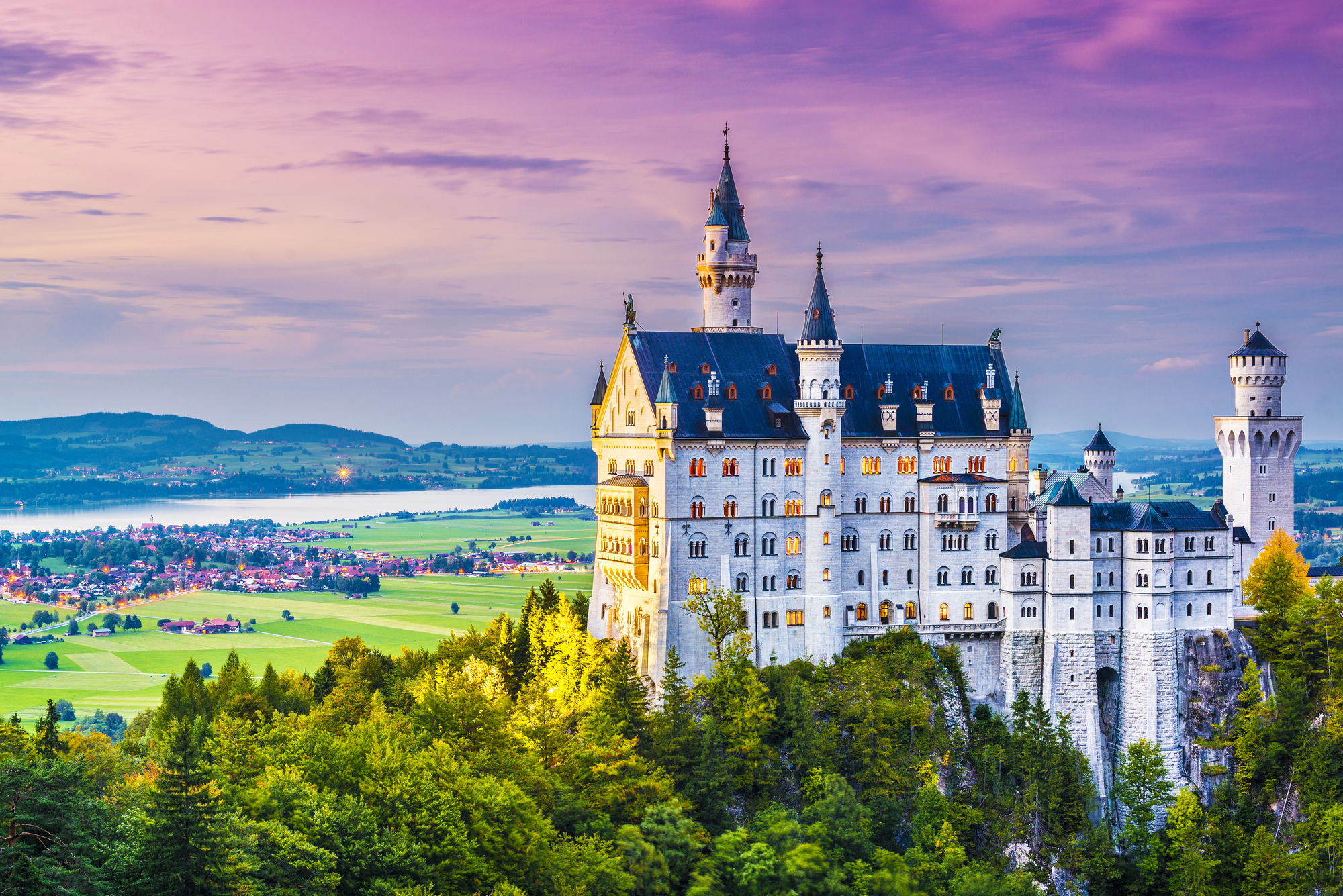 Architecture of Famous Historical Castles