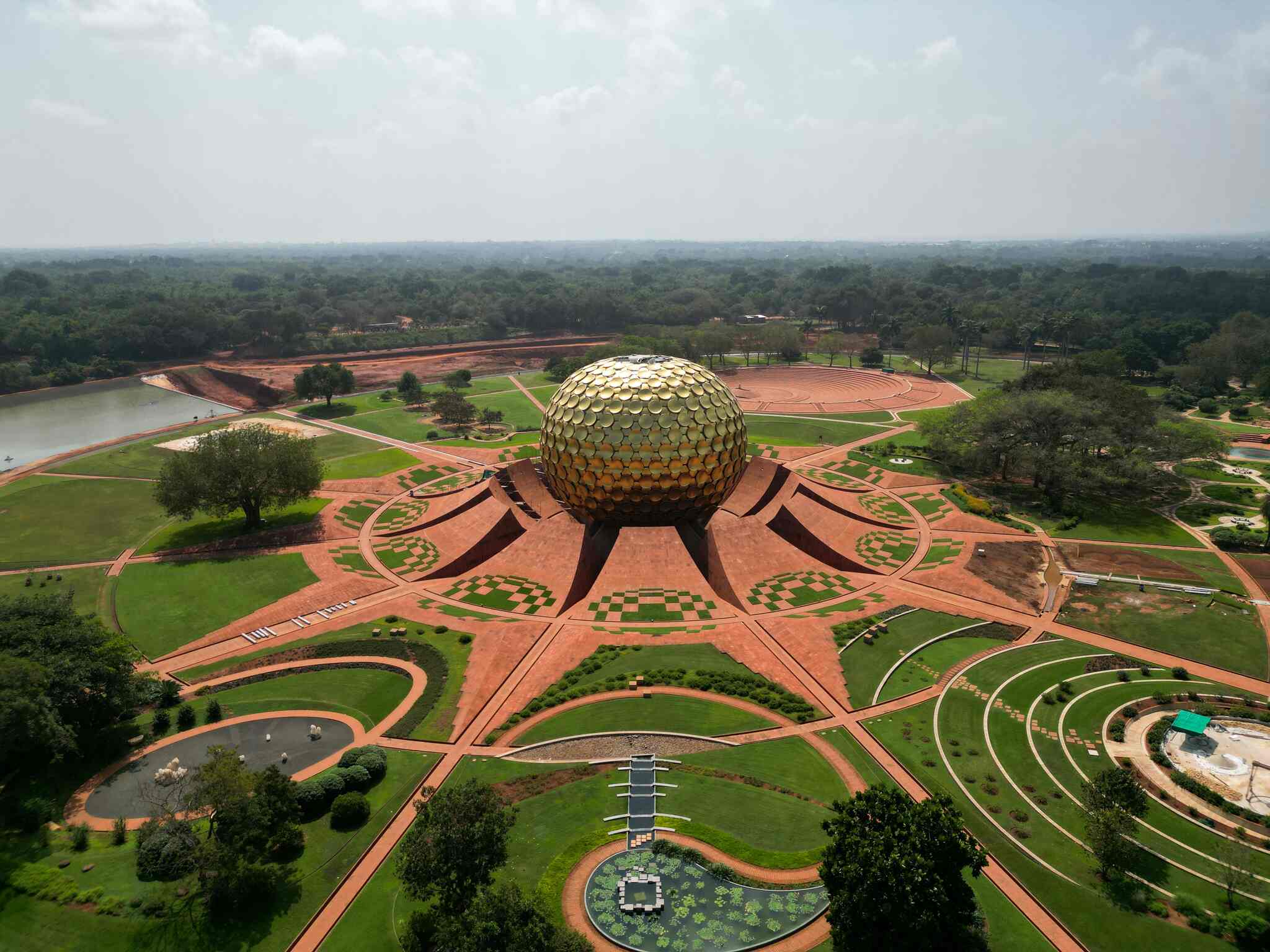 The Most Rewarding Things to Do in Auroville: Wander, Reflect, Discover!