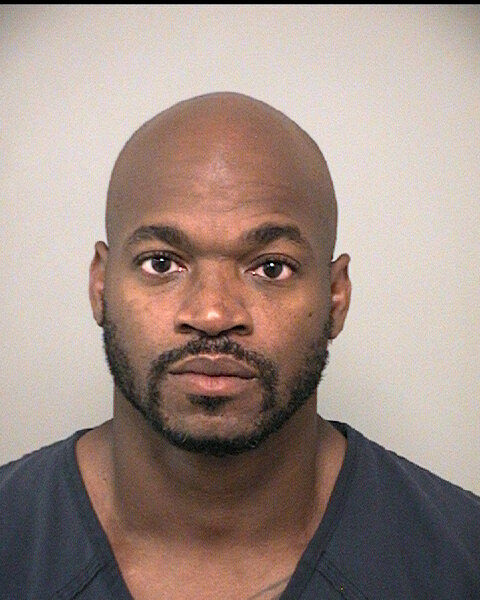 Adrian Peterson spotted sleeping in car before DWI arrest