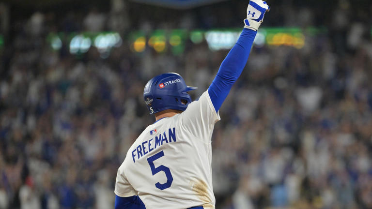 Blue Jays at Dodgers - World Series Game 4 prediction: Odds, expert ...