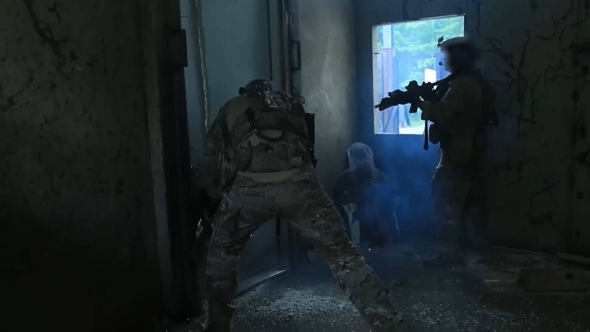 Army Rangers vs. Navy SEALs