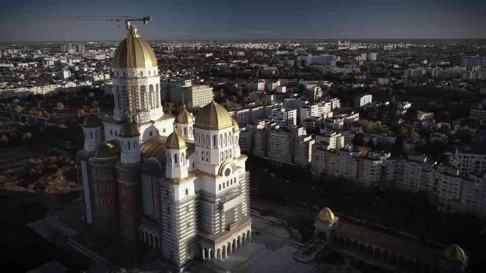 How the Biggest Orthodox Cathedral Cost $230 Million to Build