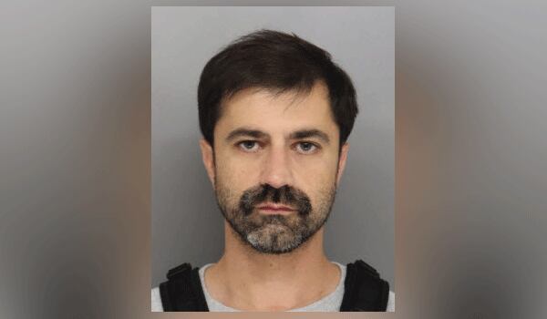 Man attacks woman in Mariemont, jumps off bridge into Ohio River: docs