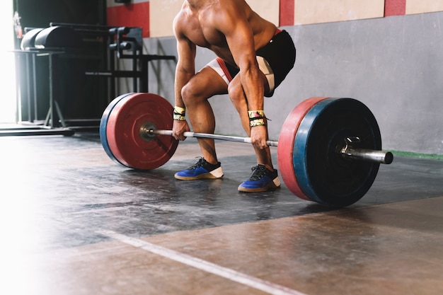 15 Heavy Gym Workouts You Should Never Do Without Professional Assistance