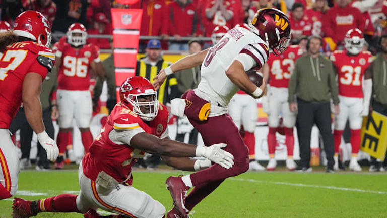 Commanders, Marcus Mariota struggle in Monday night loss to Kansas City