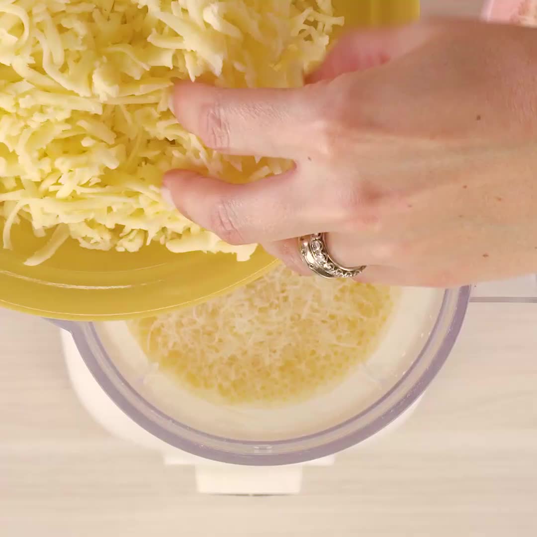 Torta suflê low carb de brócolis, queijo e bacon | Sal de Flor